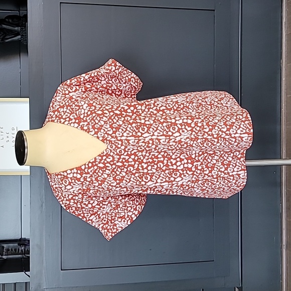 MELLODAY | Tops | Melody Orange Cheetah Top | Poshmark